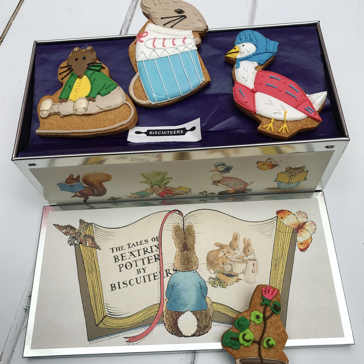 Biscuiteers Peter Rabbit Tin Review